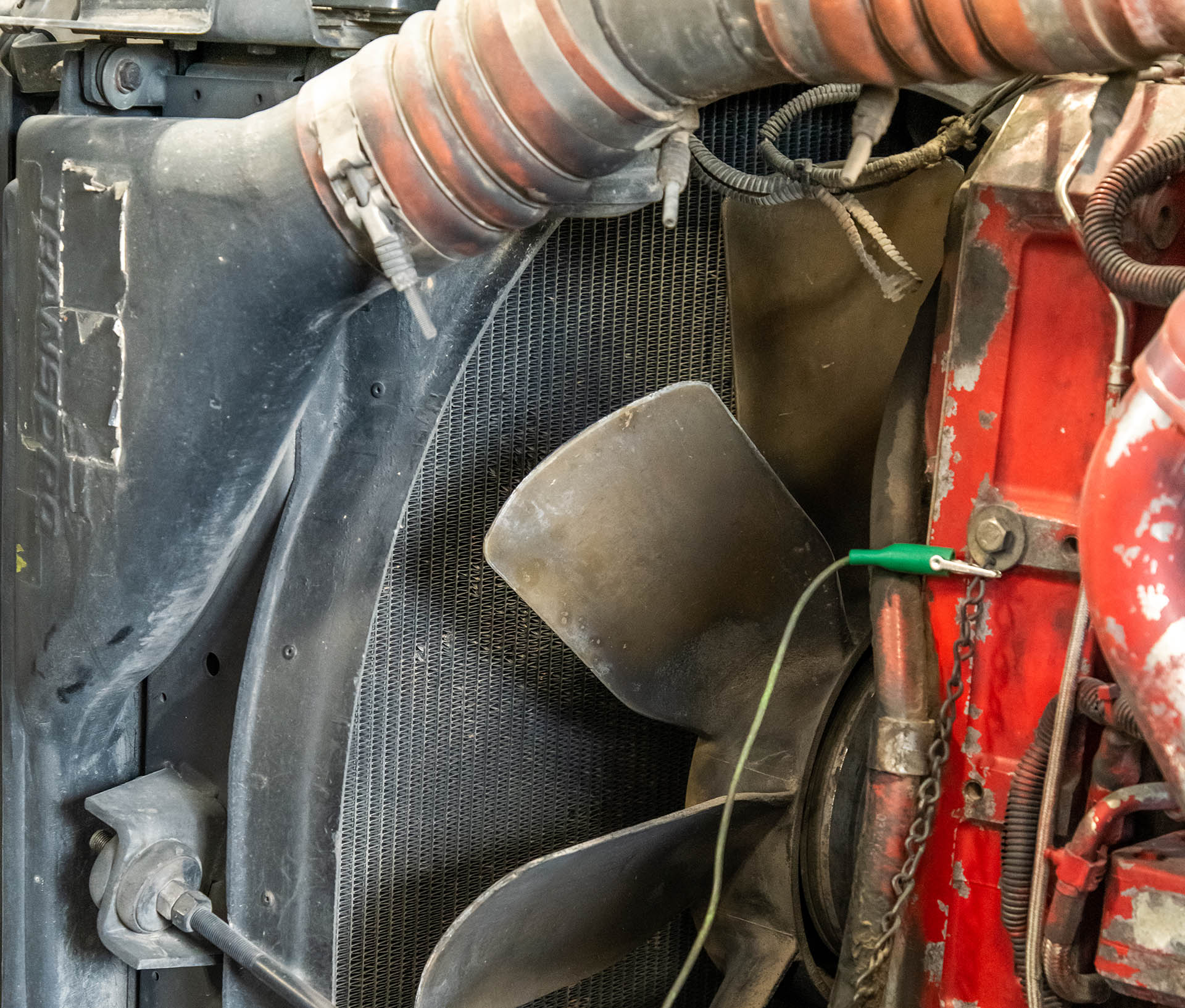 What to Look for When Suspecting a Semi Truck Failing Radiator